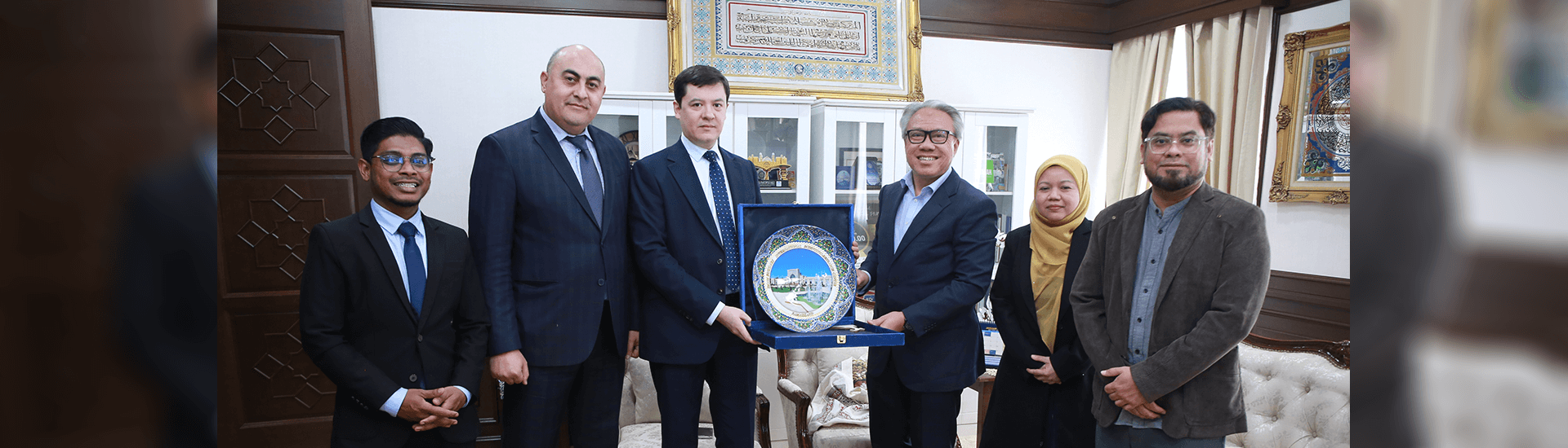 Laman Web Rasmi IKIM – Memahami Islam Membina Peradaban